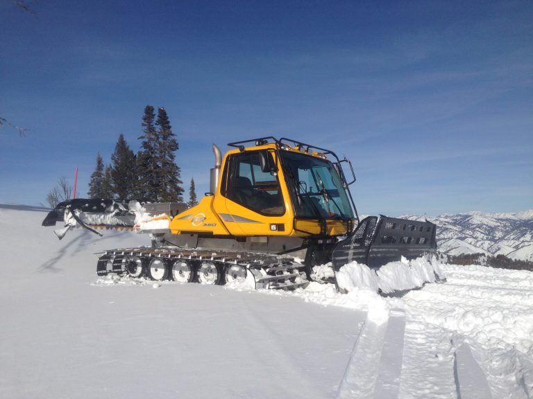 Used Snowcats – Peterson Equipment