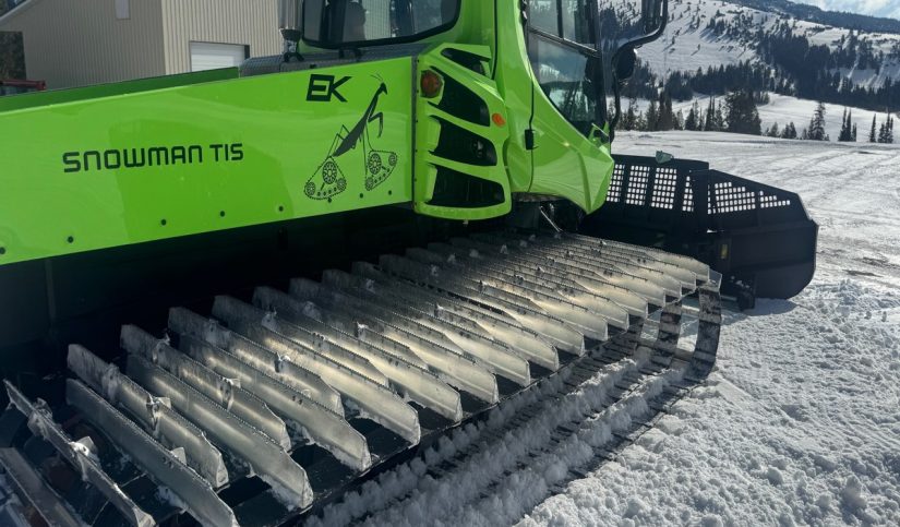 PistenBully 400 Snow Mantis – Peterson Equipment